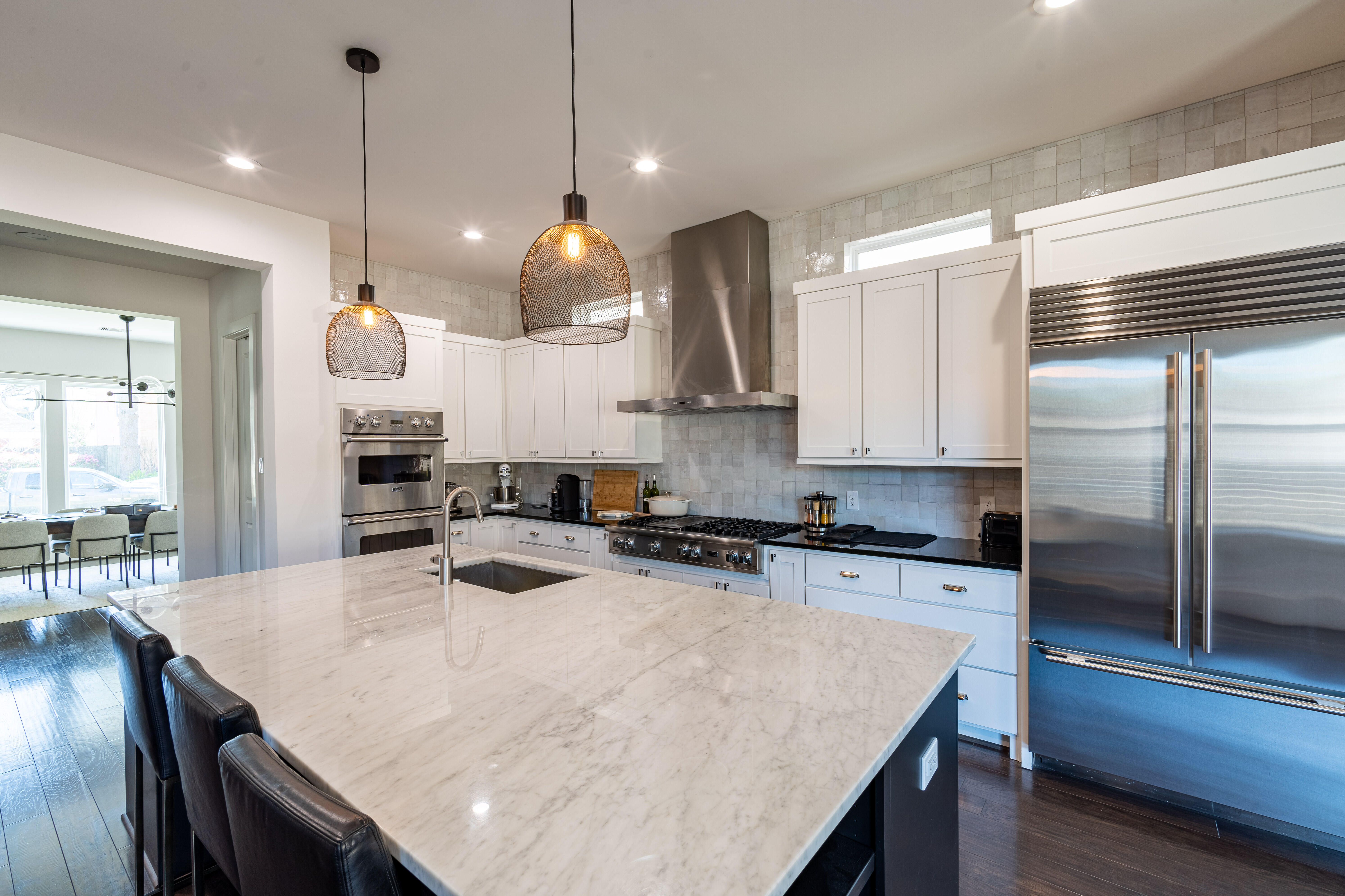 Luxury Kitchen Remodeling in Houston | High-End Appliances